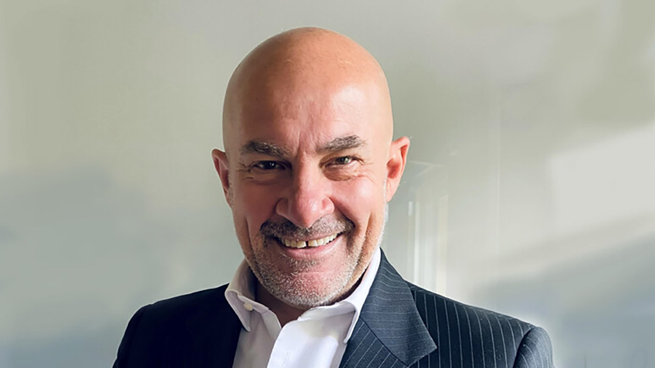 Terremoto Renault, lascia anche l'AD Italia Raffaele Fussili. Al suo ...