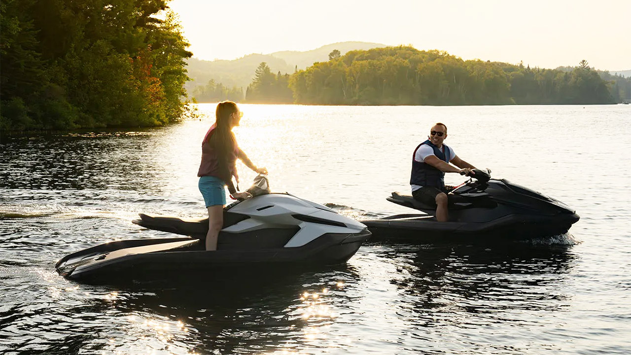 Taiga Motors presenta una nuova moto d'acqua elettrica: Orca ...