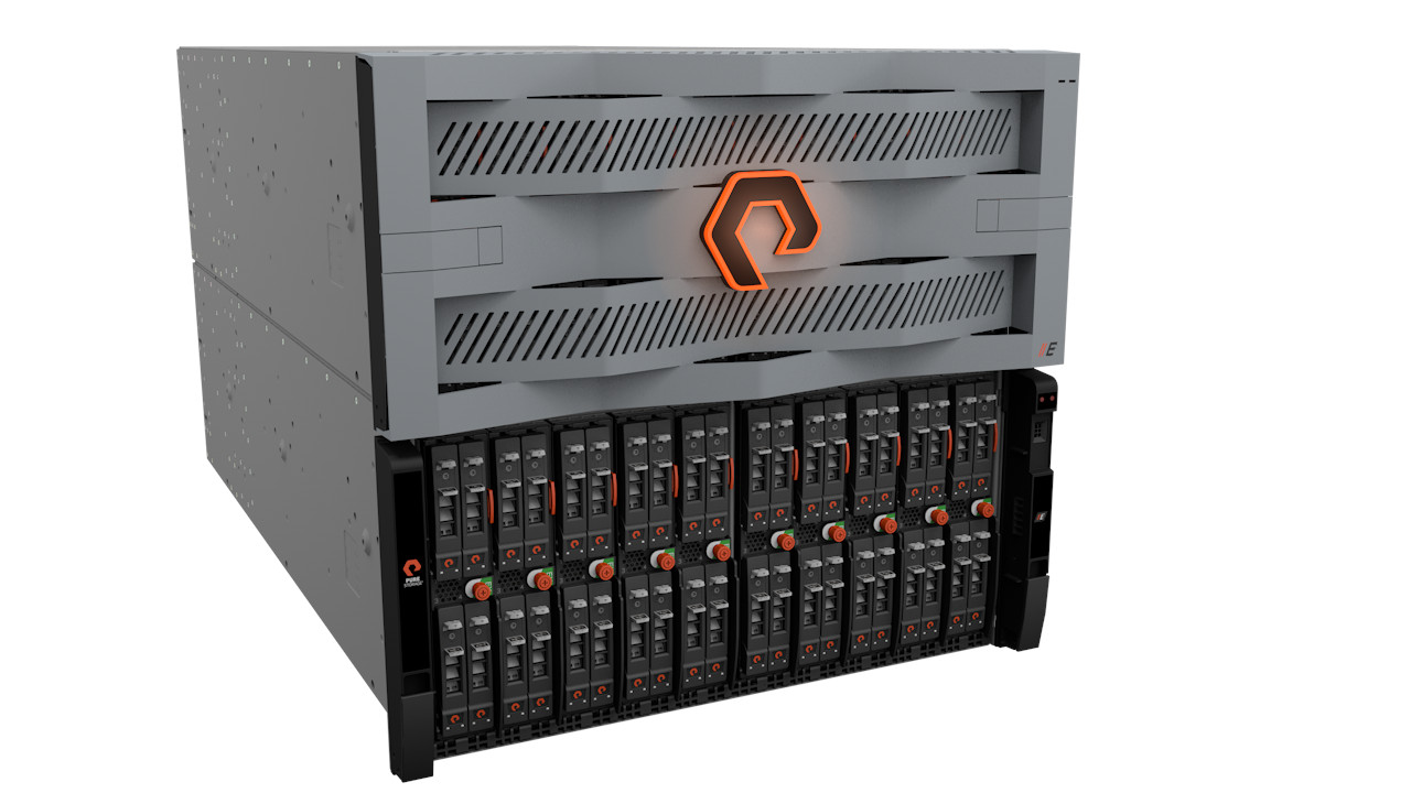 Pure Storage presenta il nuovo FlashBlade//E e promette SSD da 300 TB ...