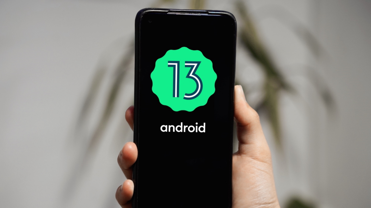 Google lancia Android 13! Disponibile da oggi sugli smartphone Pixel ...