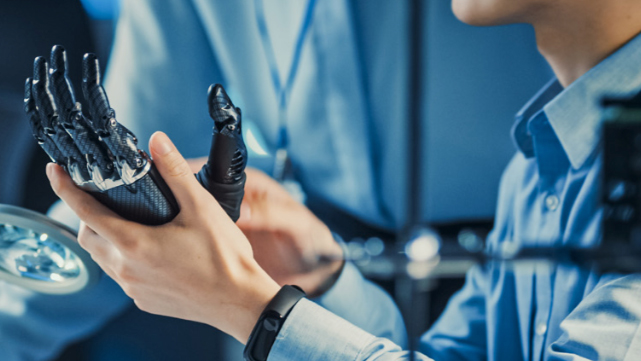 Non solo realtà aumentata, ma "augmented people": l'indagine di ...