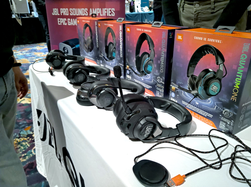 JBL entra nel settore gaming con la serie Quantum | CES 2020 | Hardware ...